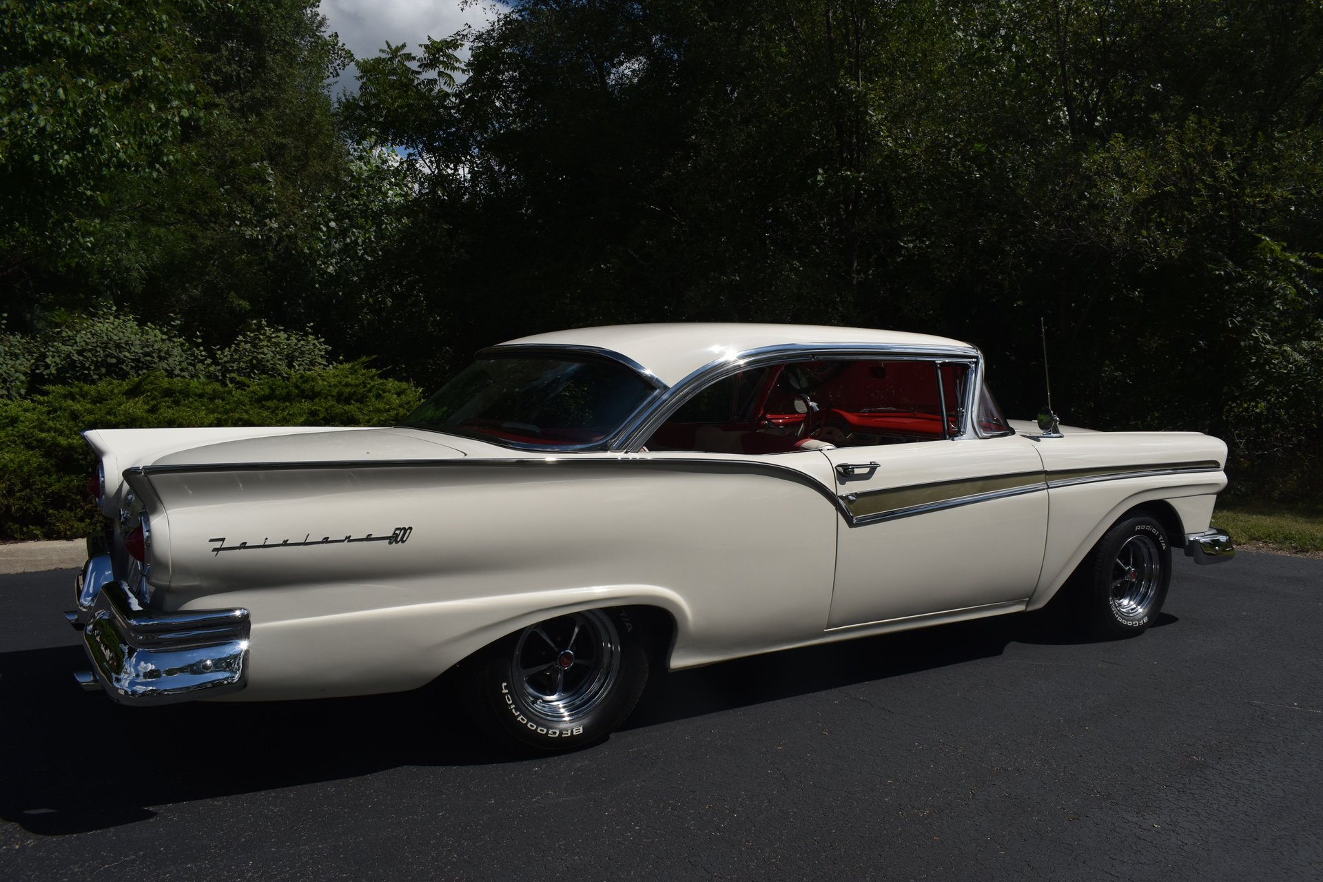 1957 Ford Fairlane Victoria - BestAutoPlace-We make it easy for Members ...