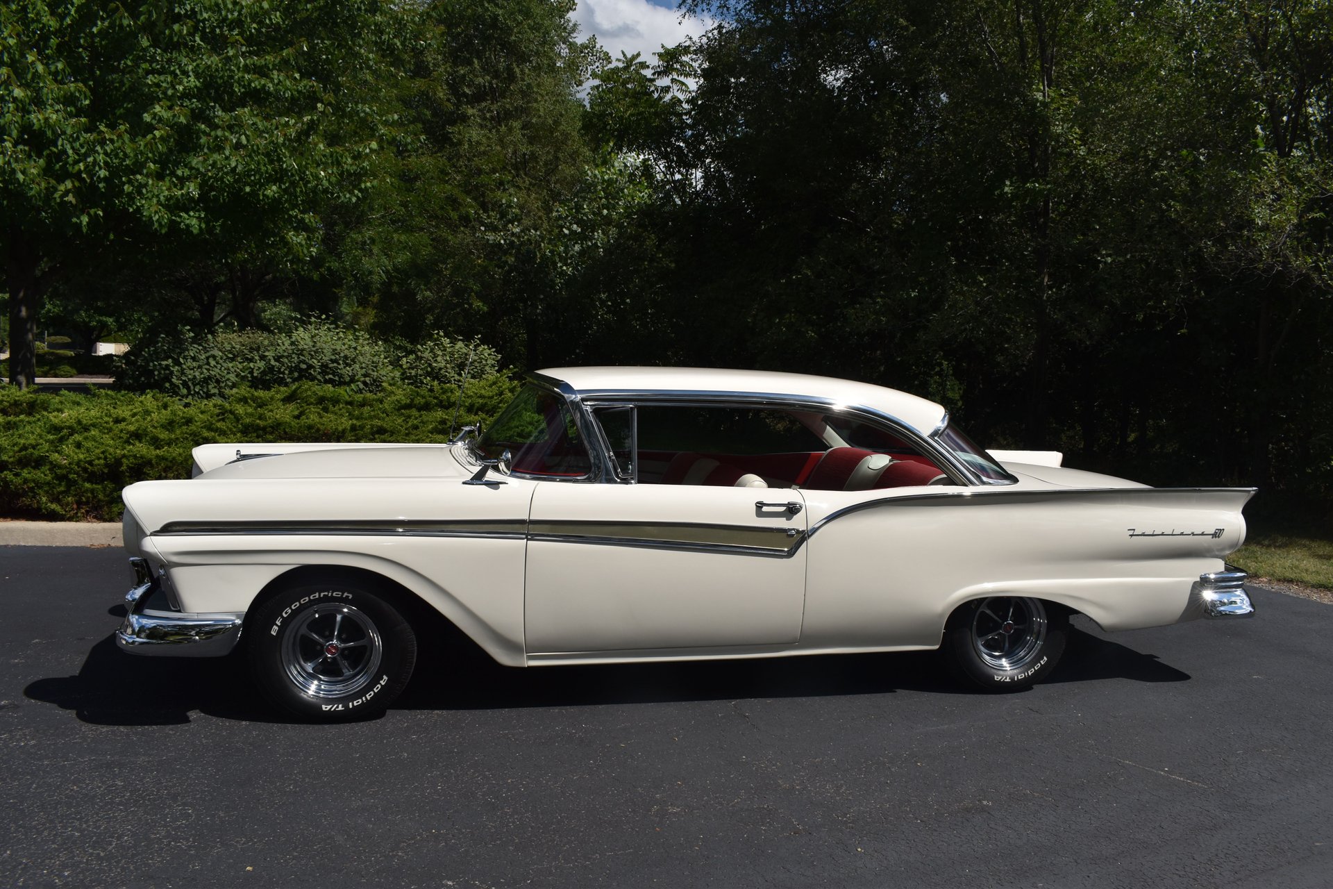 1957 Ford Fairlane Victoria - BestAutoPlace-We make it easy for Members ...